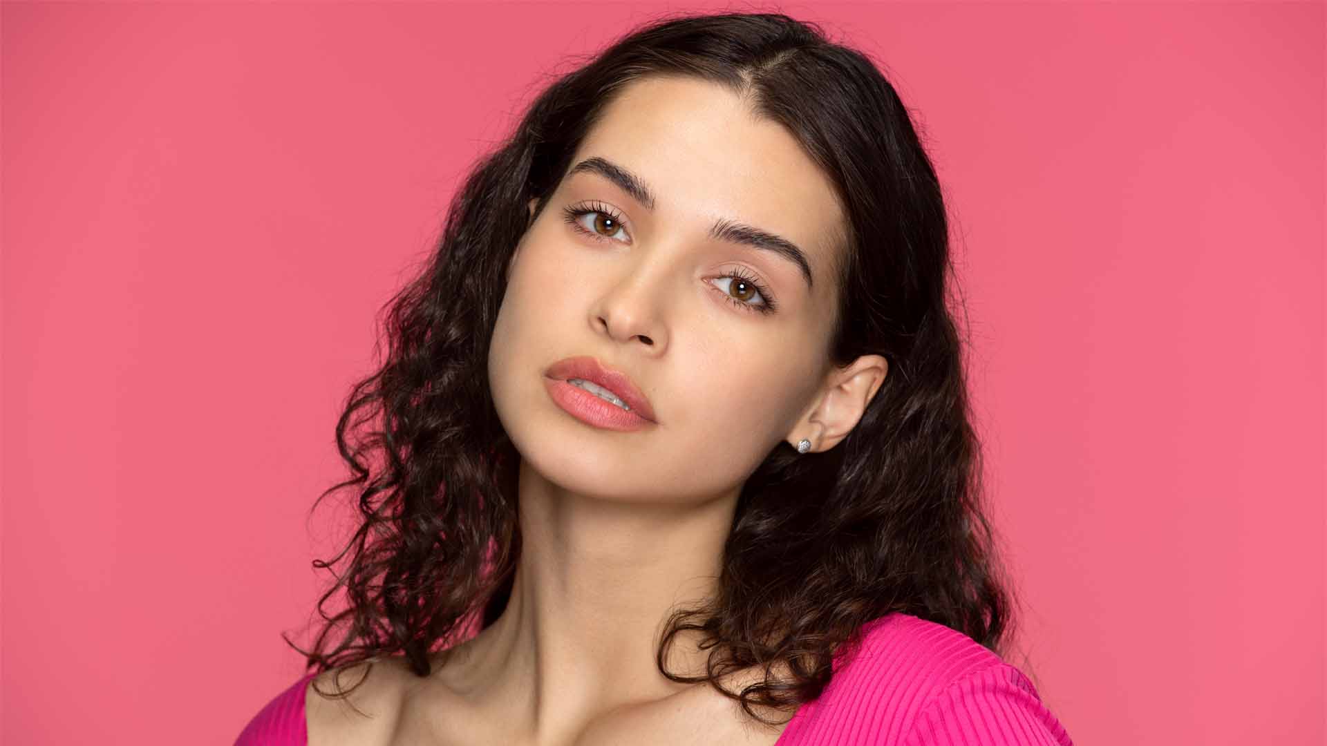 How to get your cheeks that natural blush look? - Goldy Hunjan Makeup ...